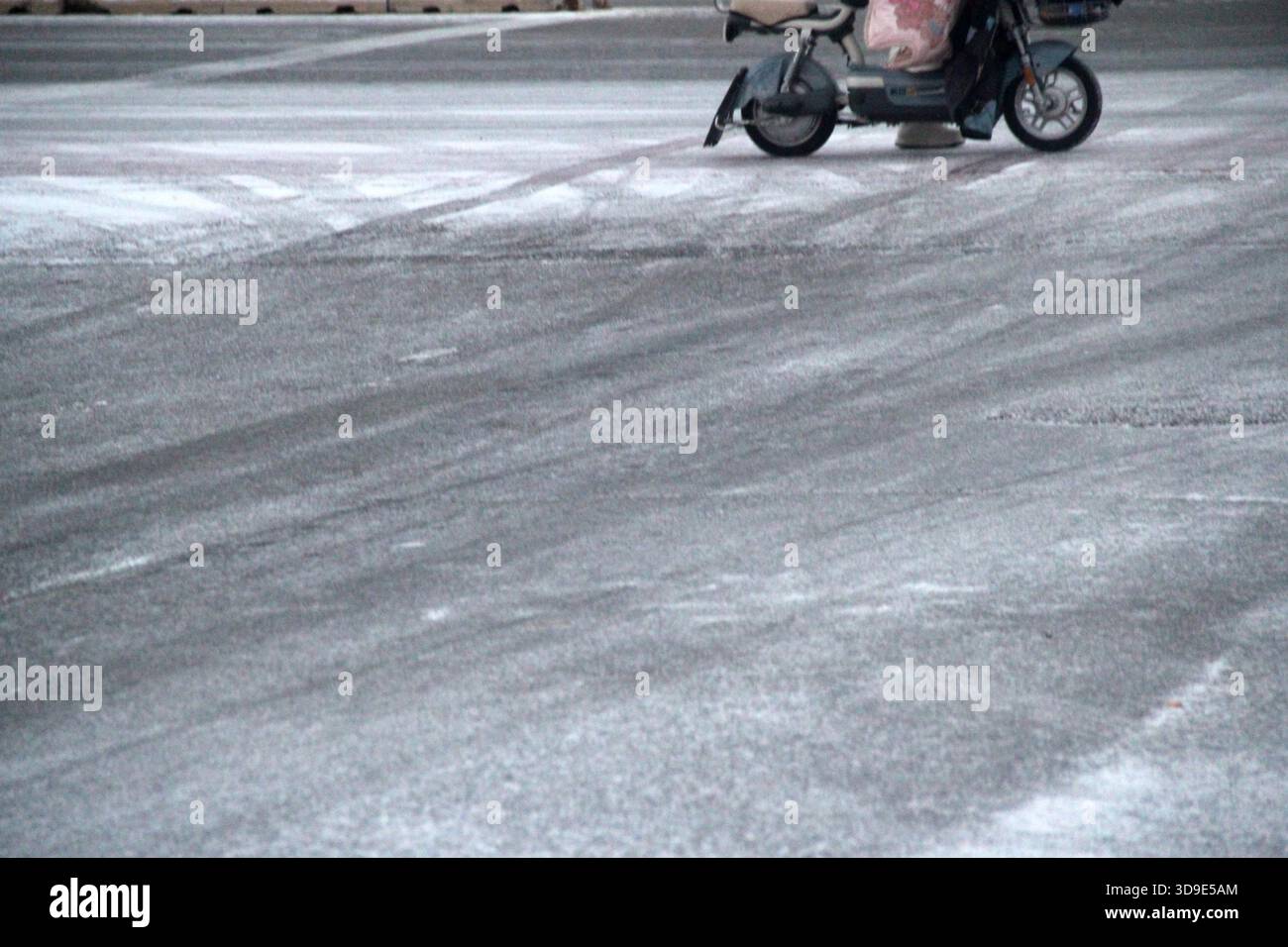 Snow scenery in Weihai City, east China's Shandong Province, 3 December ...
