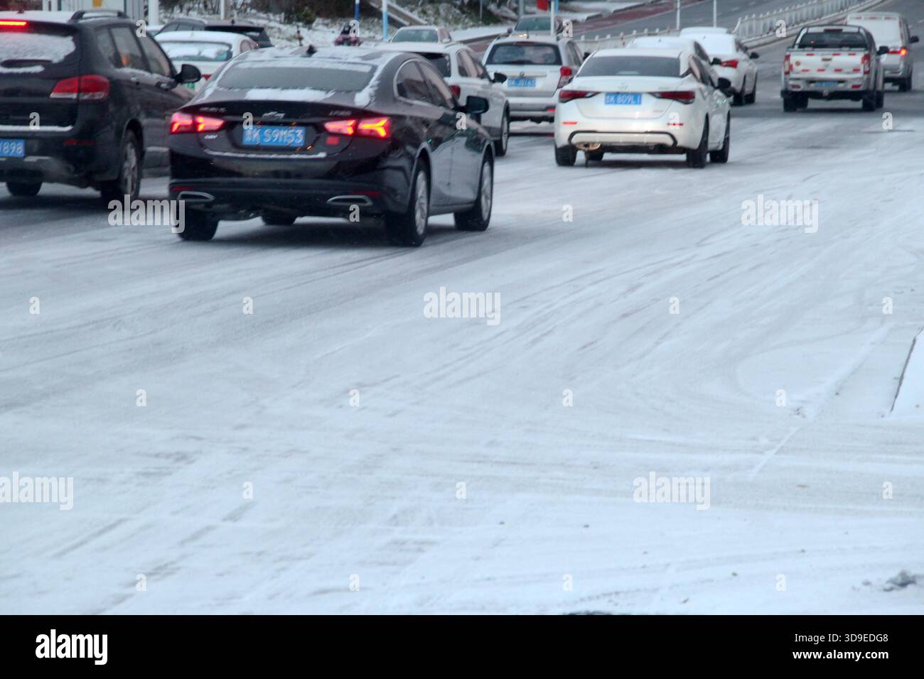 Snow scenery in Weihai City, east China's Shandong Province, 3 December ...