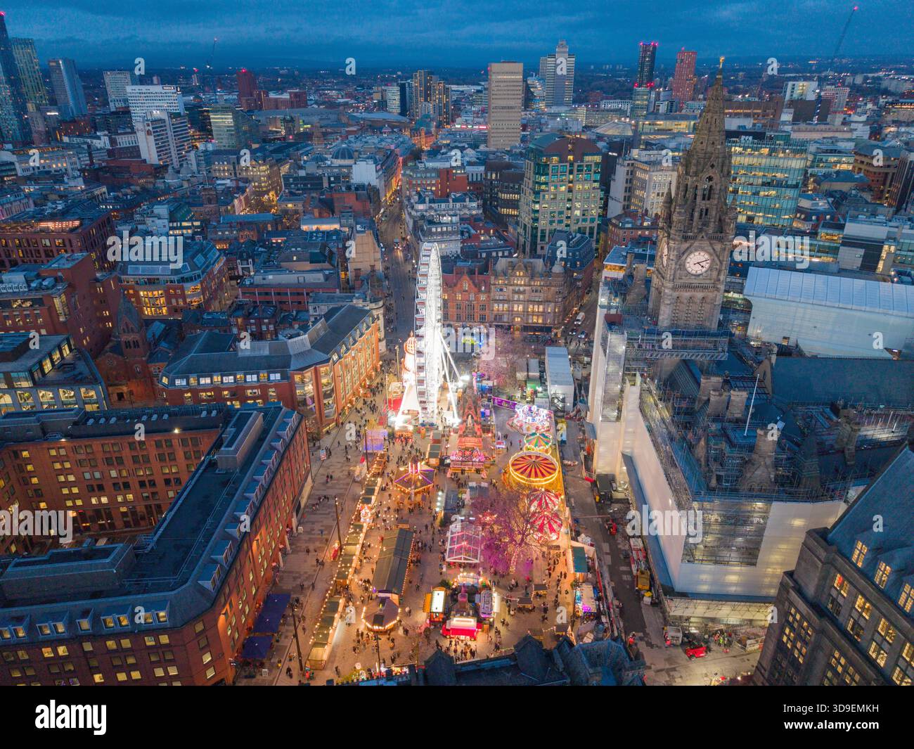 Aerial view of Manchester’s Albert Square with the Christmas markets ...