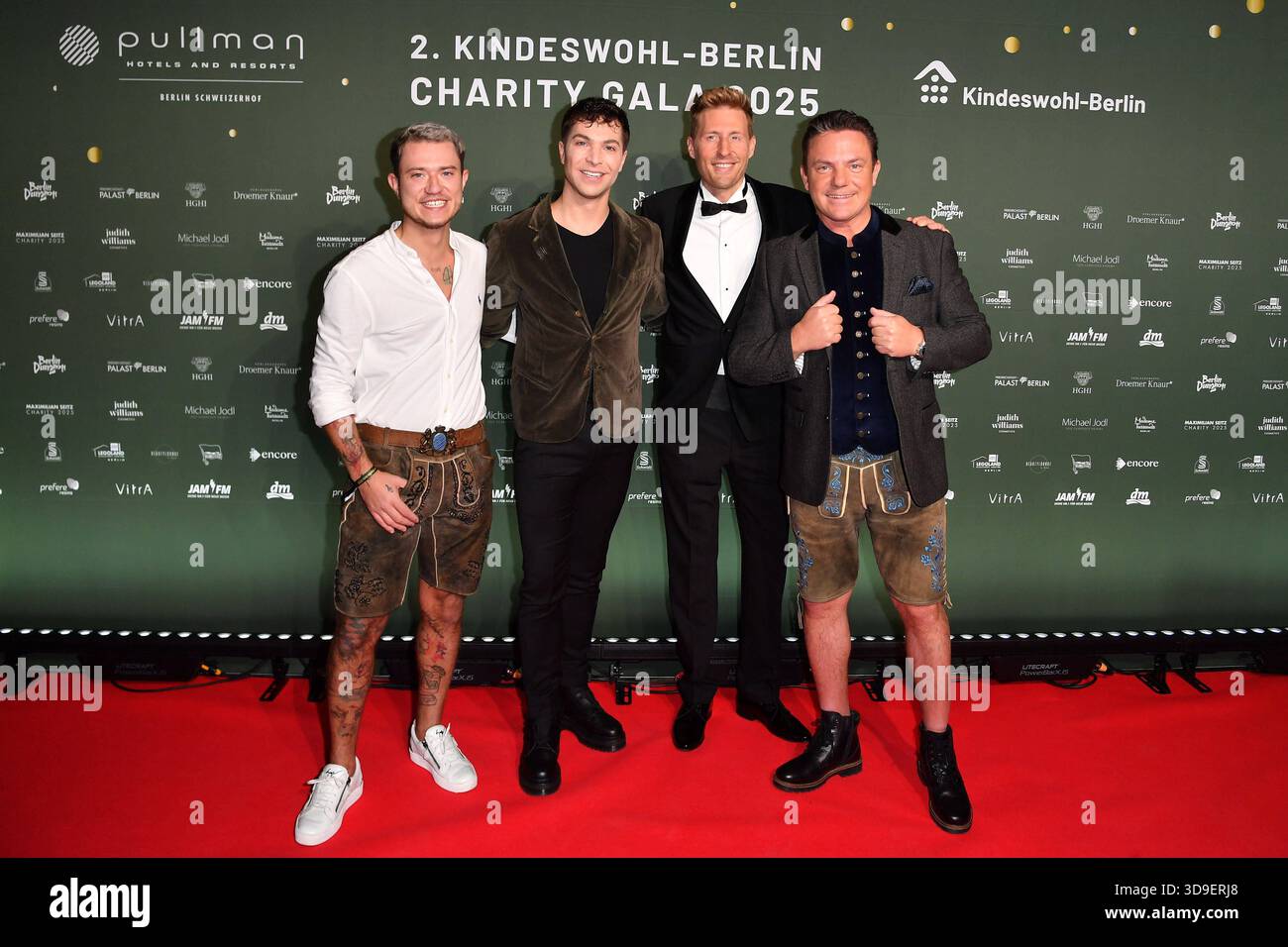 Max Weidner, Julian David, Maximilian Arland und Stefan Mross bei der 2 ...