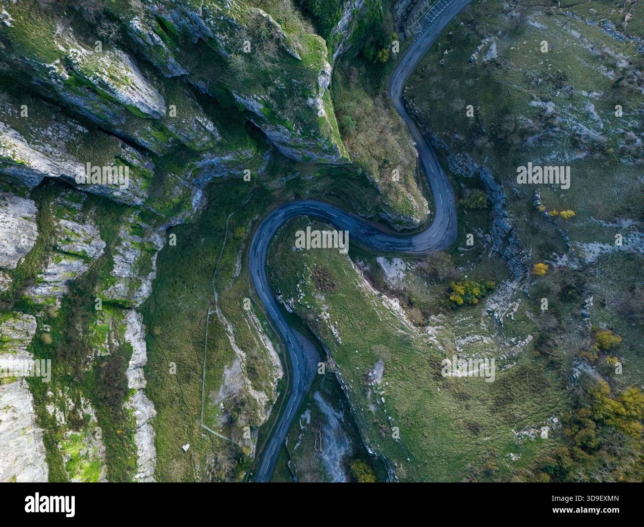 Cheddar gorge winding road hi-res stock photography and images - Alamy