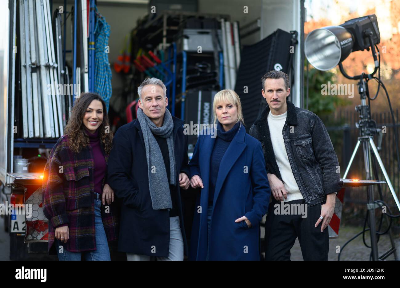PRODUCTION - 04 December 2025, Saxony, Leipzig: The actors of the ZDF ...