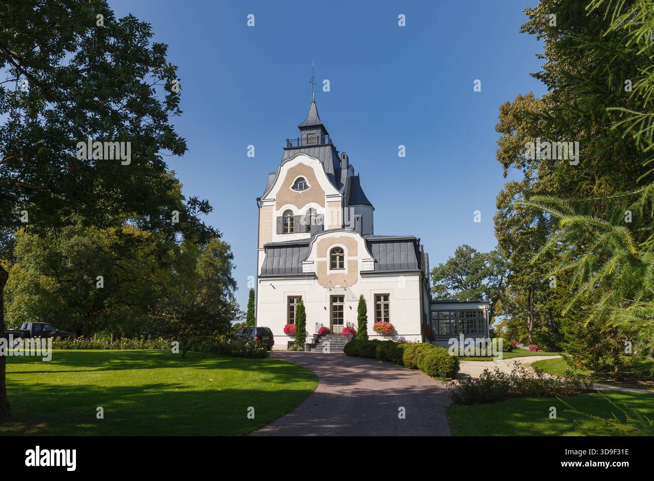 Neeruti Manor Buxhoewden seen within landscaped park greenery in ...
