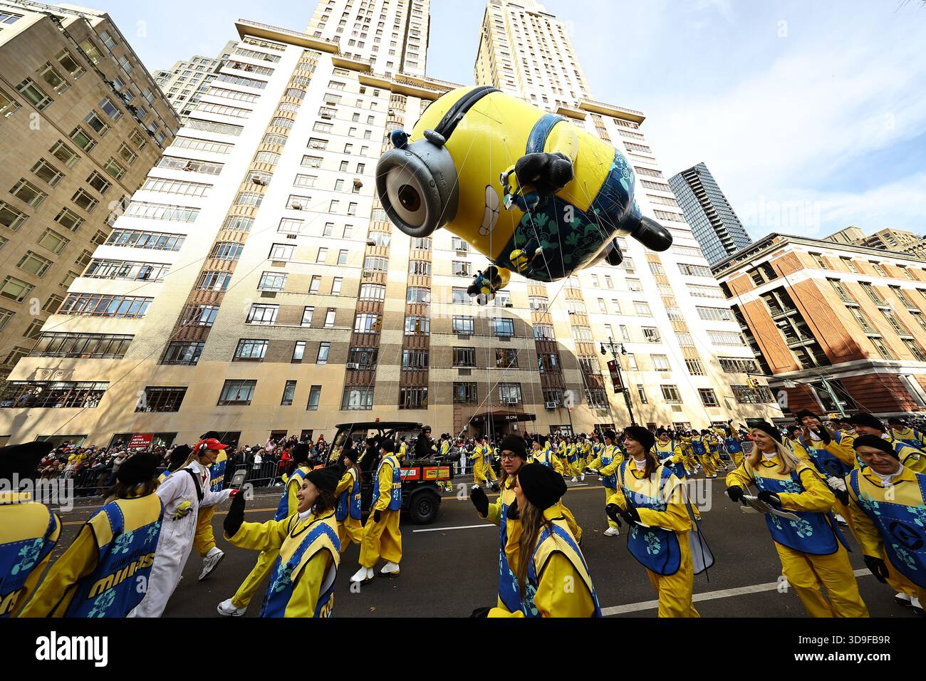 The Stuart the Minion balloon heads down the parade route during The ...