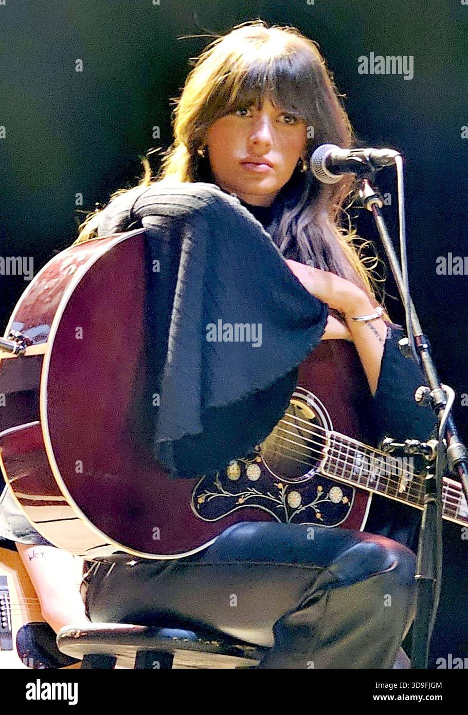 EllaL angley on stage for New Country 101-FIVE Close Up Concert, The ...
