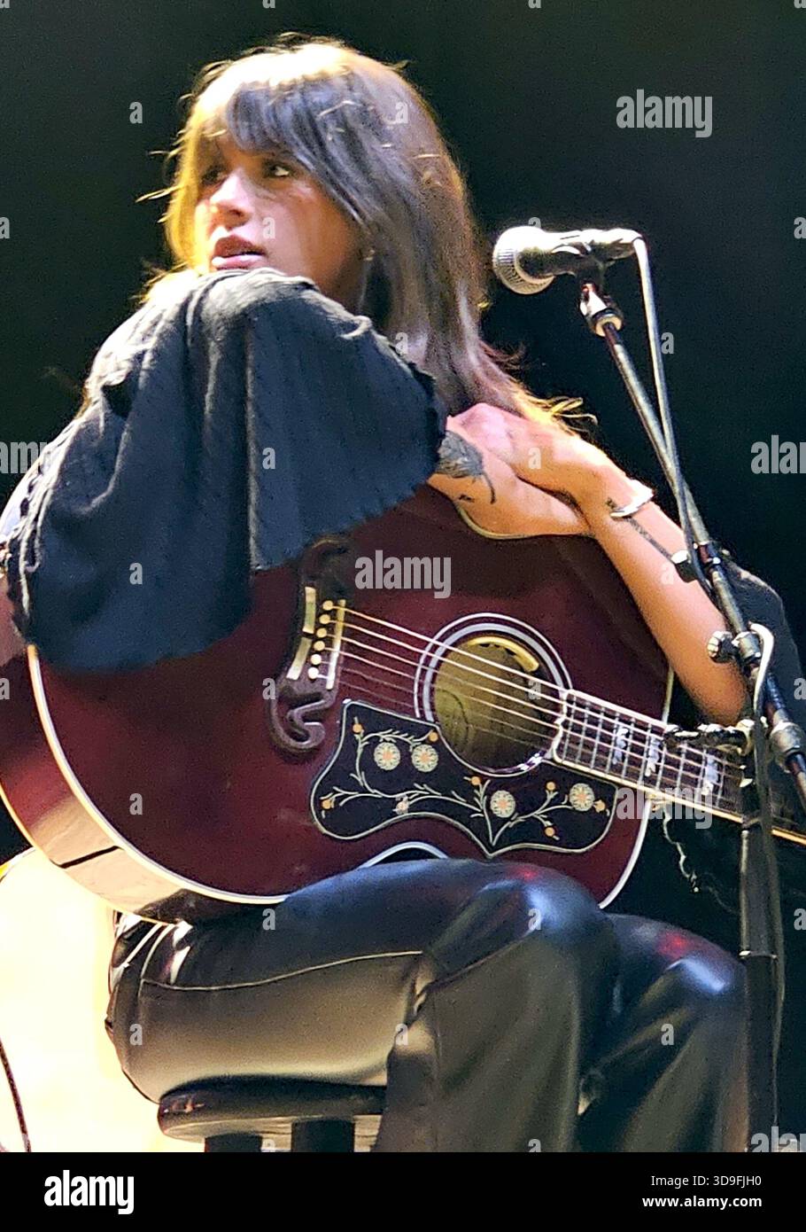EllaL angley on stage for New Country 101-FIVE Close Up Concert, The ...