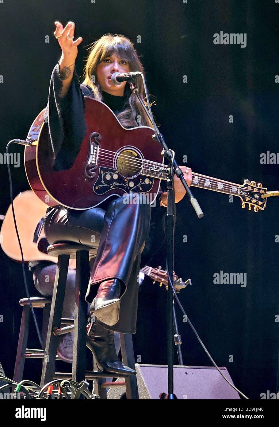 EllaL angley on stage for New Country 101-FIVE Close Up Concert, The ...