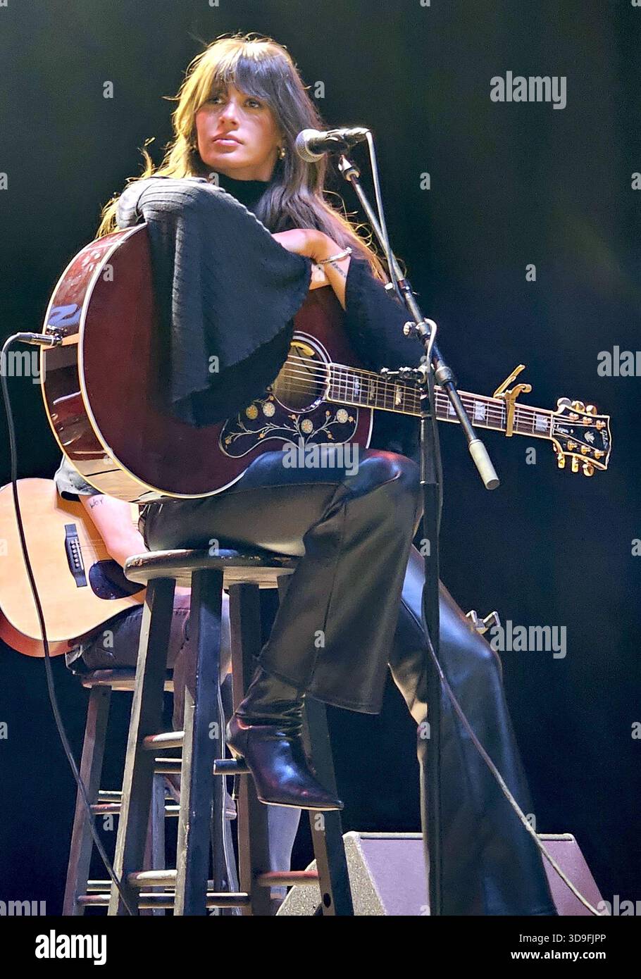 EllaL angley on stage for New Country 101-FIVE Close Up Concert, The ...