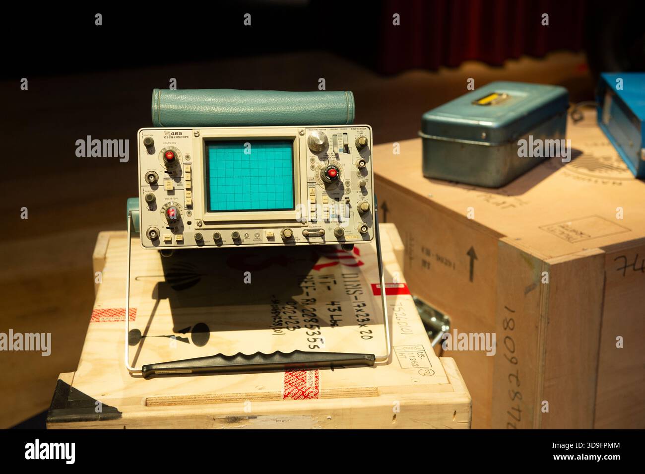 Tektronix oscilloscope hi-res stock photography and images - Alamy