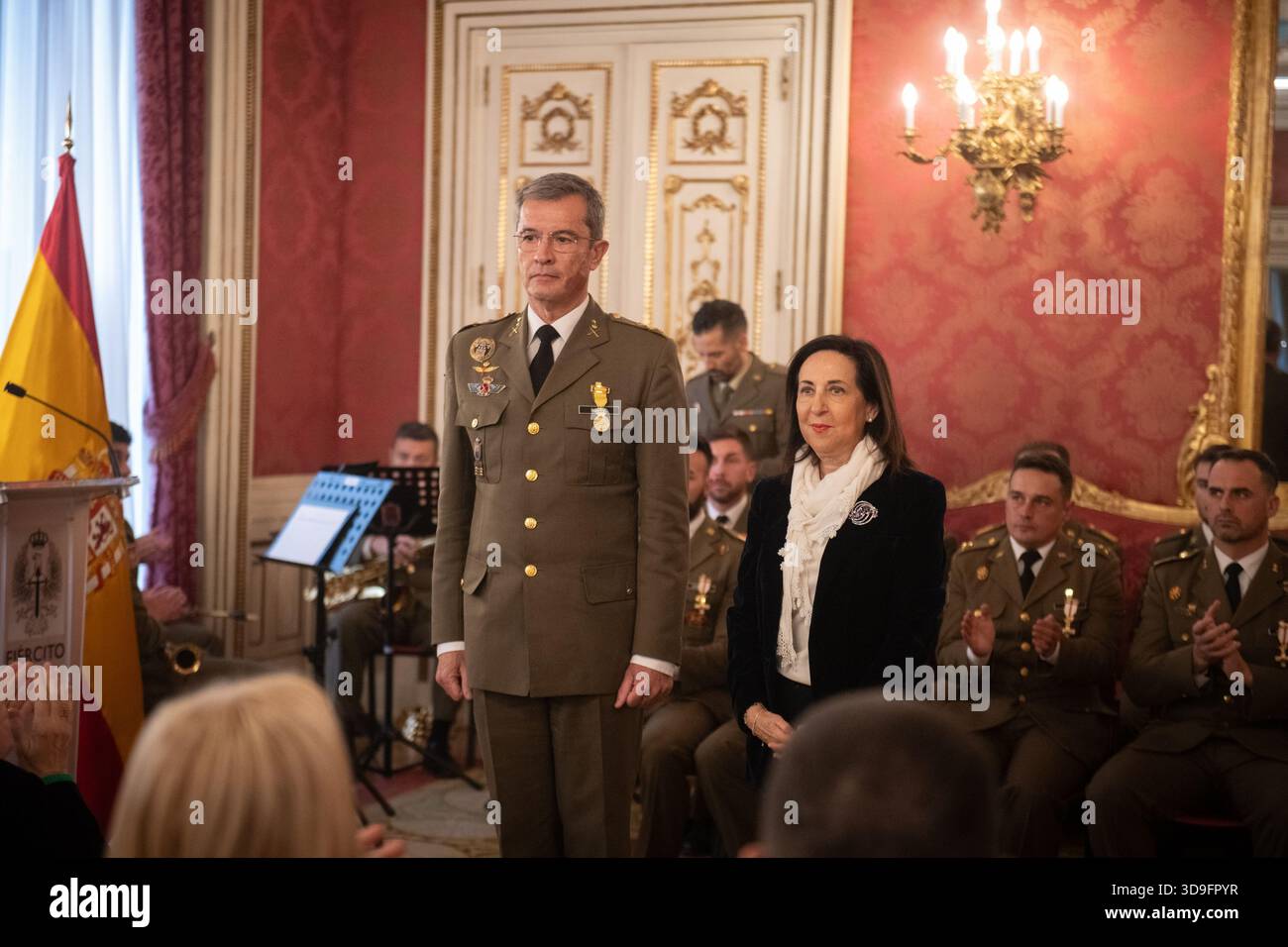The Minister of Defense, Margarita Robles, and the Lieutenant General ...