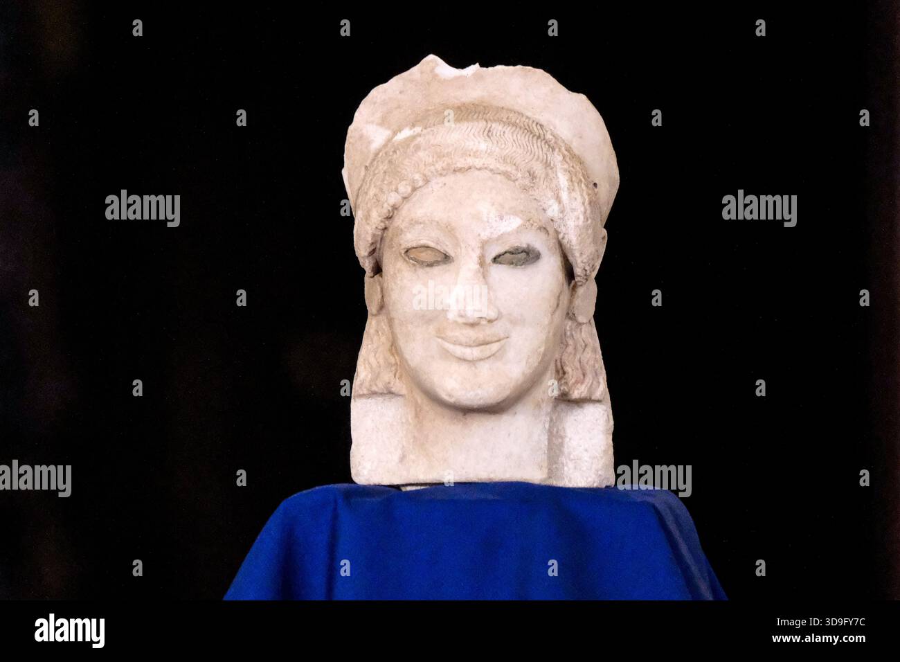 presentazione della Testa di Kore da Vulci, testimonianza di statuaria ...