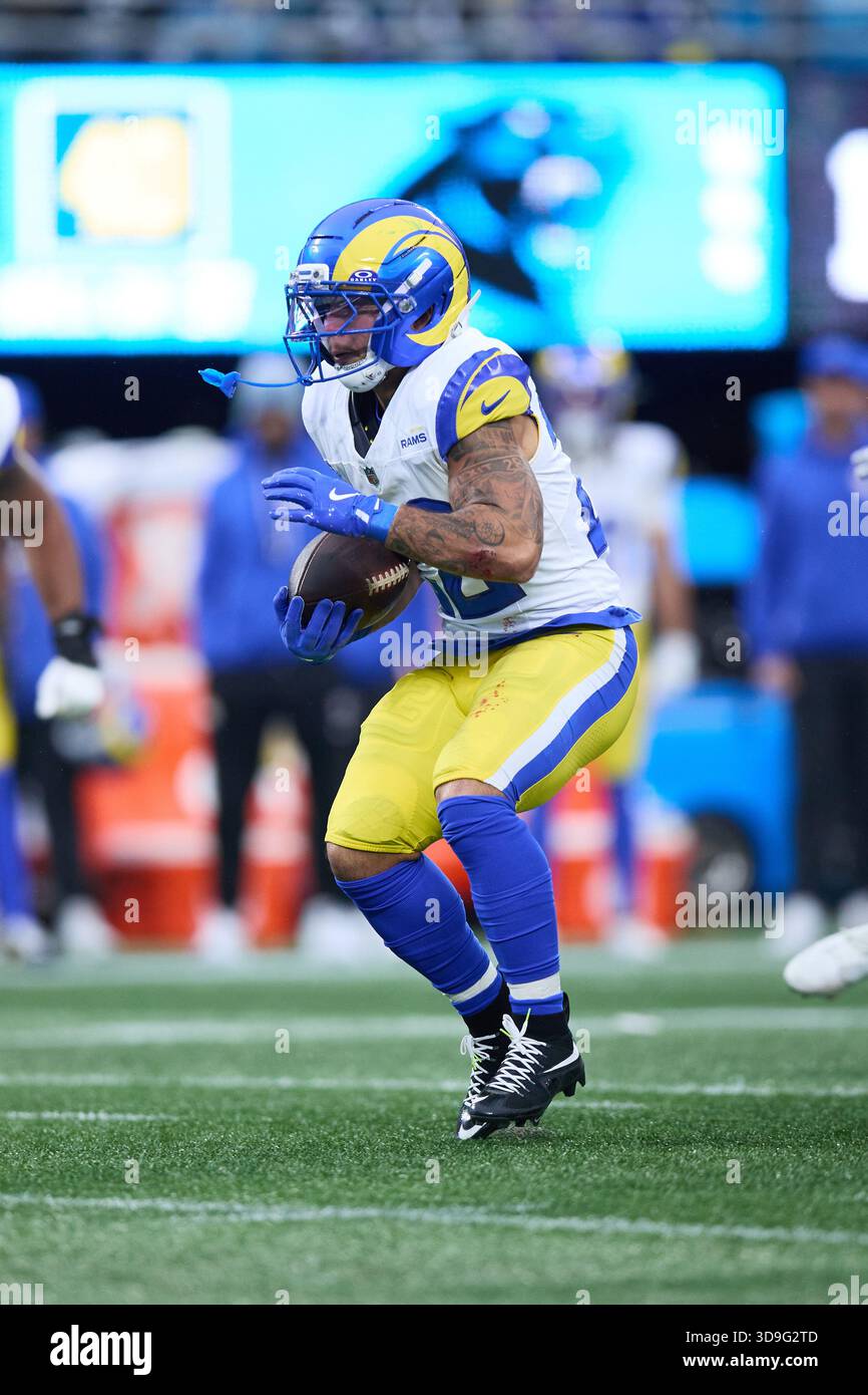 Los Angeles Rams running back Blake Corum (22) runs with the ball ...