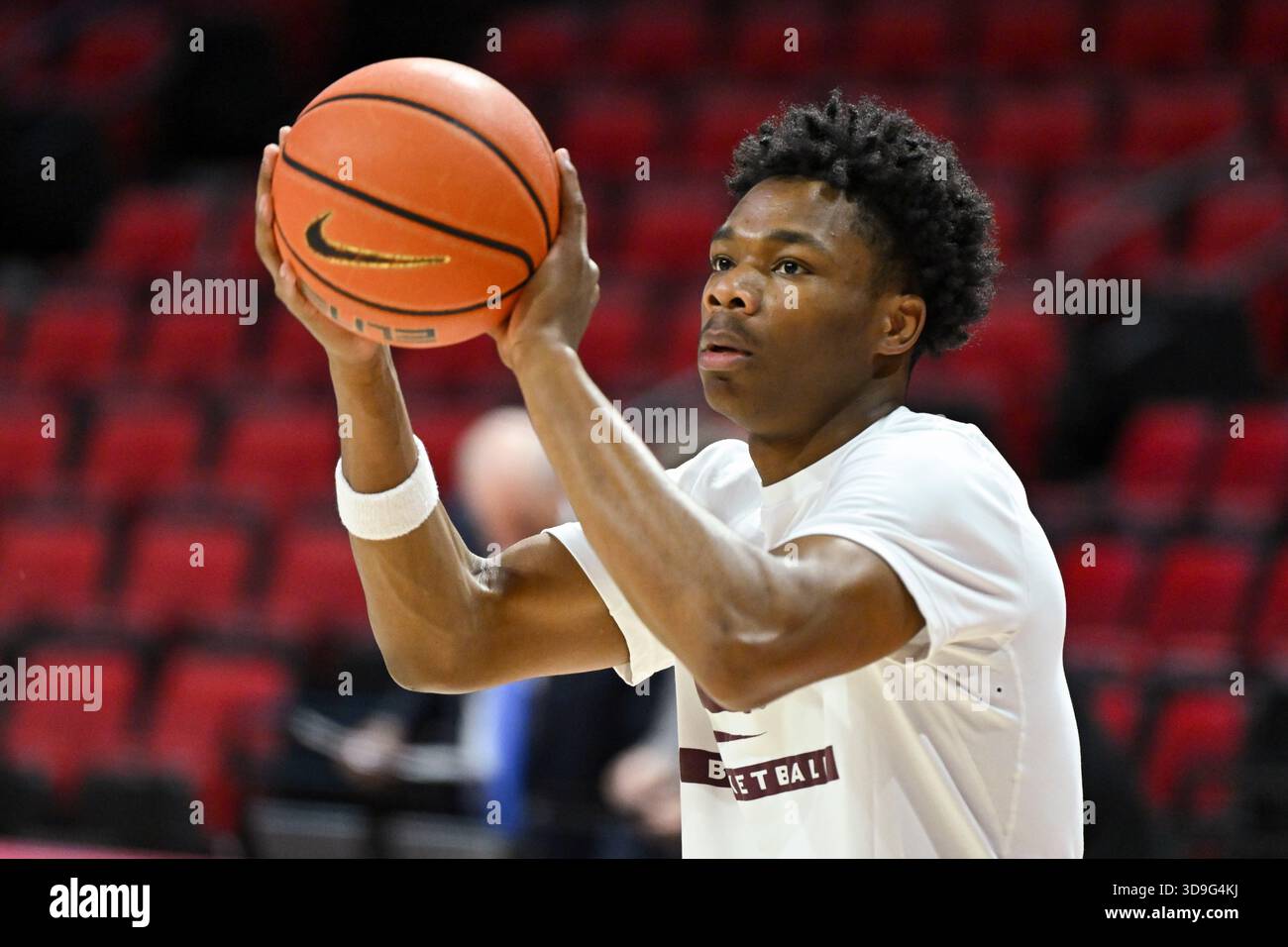 NORMAL, IL - DECEMBER 03: Eastern Kentucky Colonels Wing Jayden Harris ...