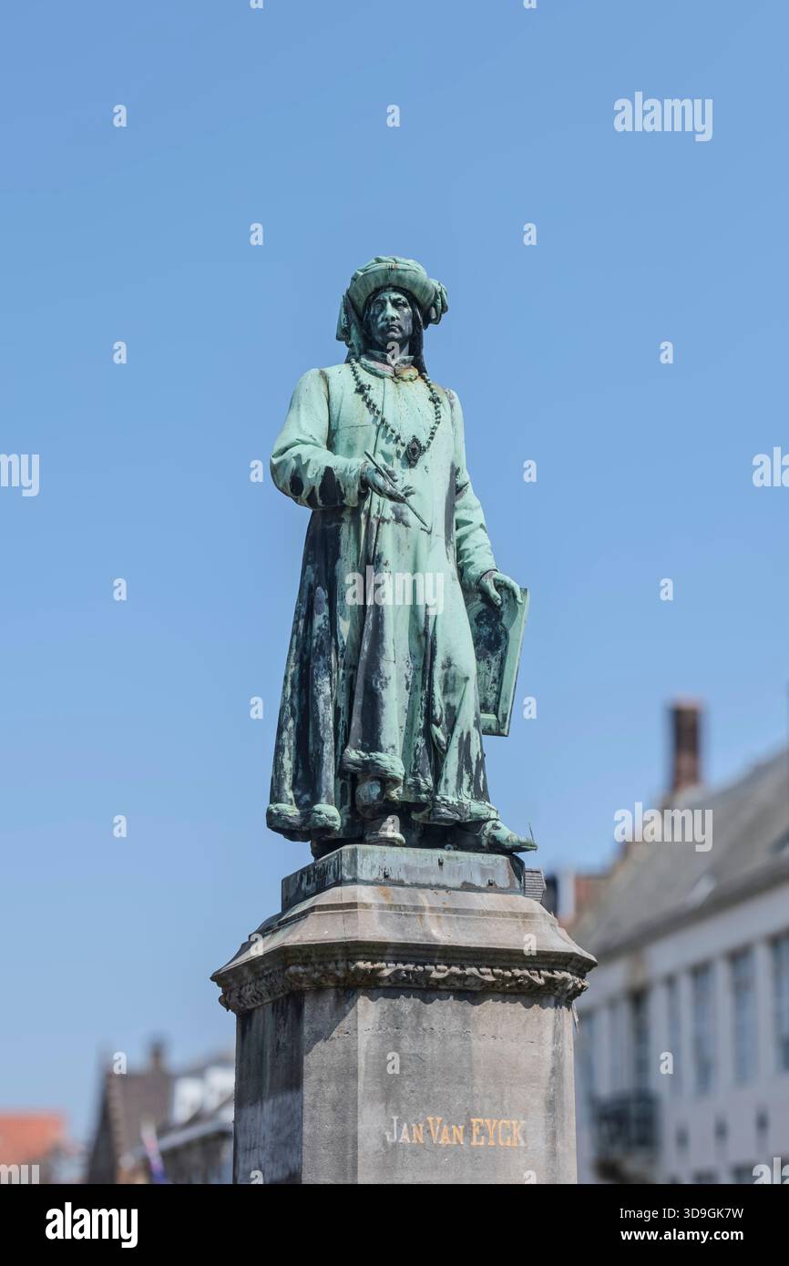 Standbeeld van Jan van Eyck op het Jan van Eyckplein in Brugge, België ...