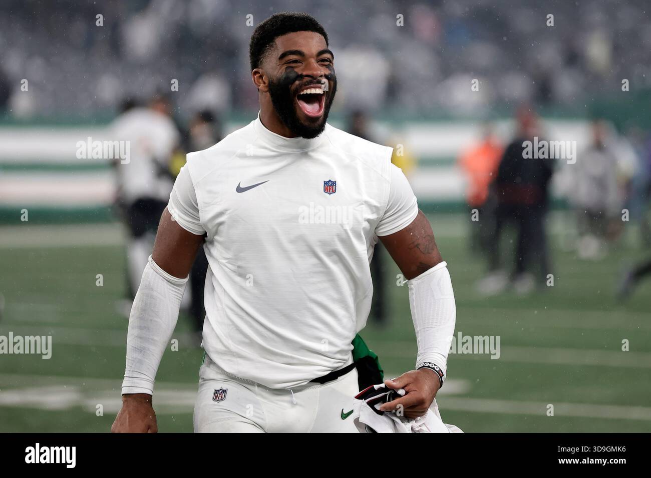 New York Jets cornerback Qwan'tez Stiggers (37) reacts after an NFL ...