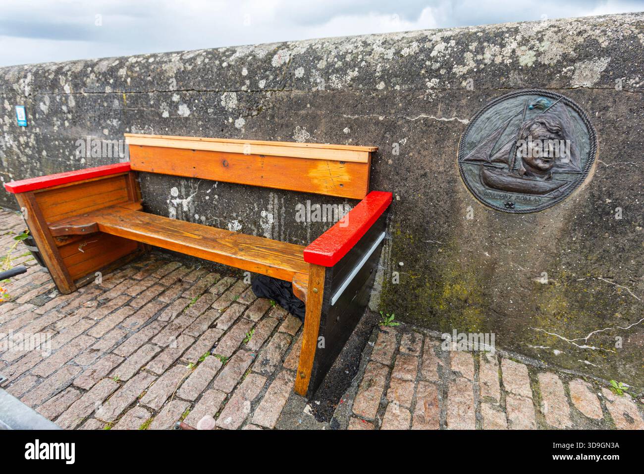 Anthony moylan remembrance plaque hi-res stock photography and images ...