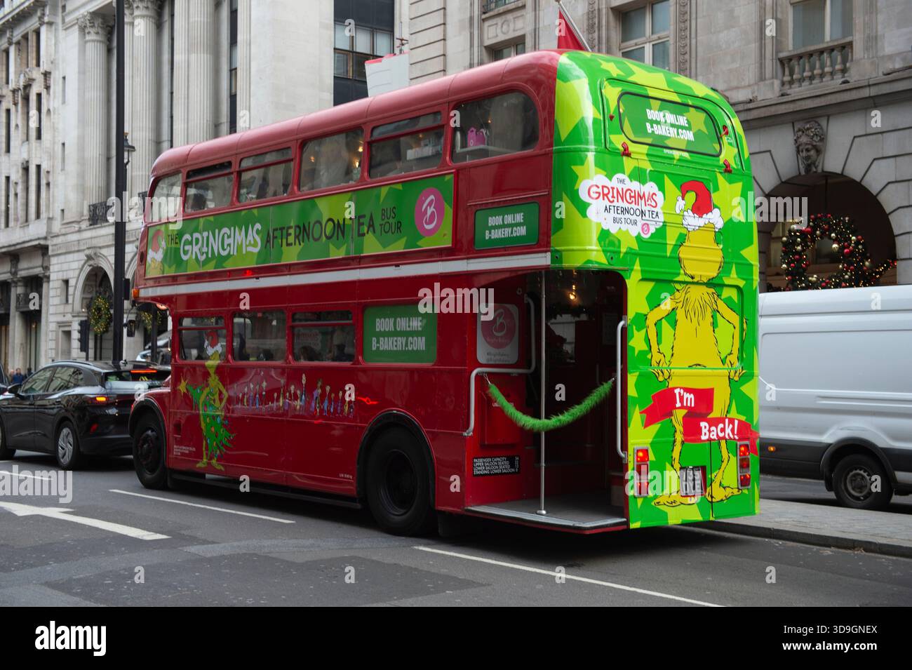 The grinch hi-res stock photography and images - Alamy