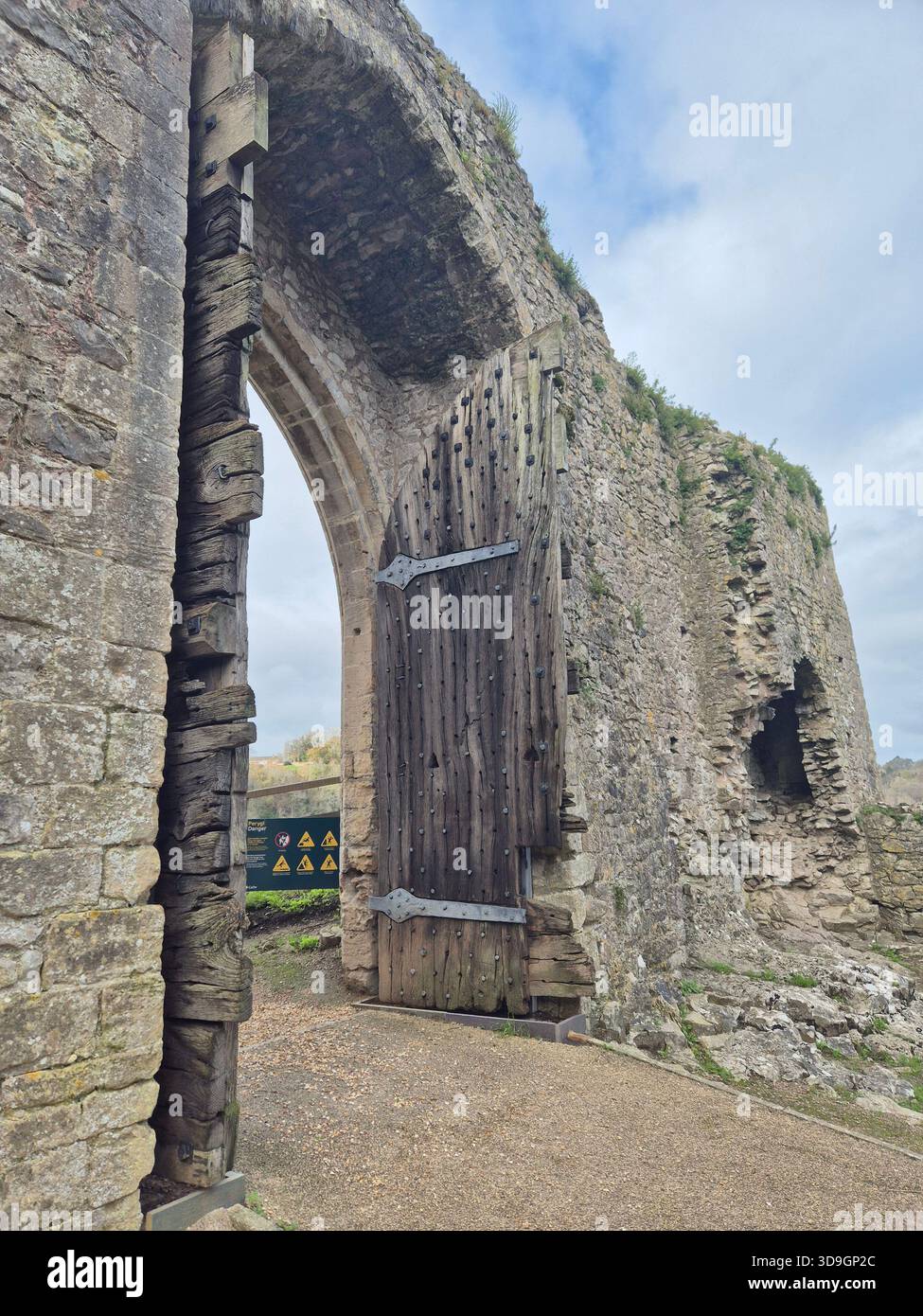 Britains oldest stone castle hi-res stock photography and images - Alamy
