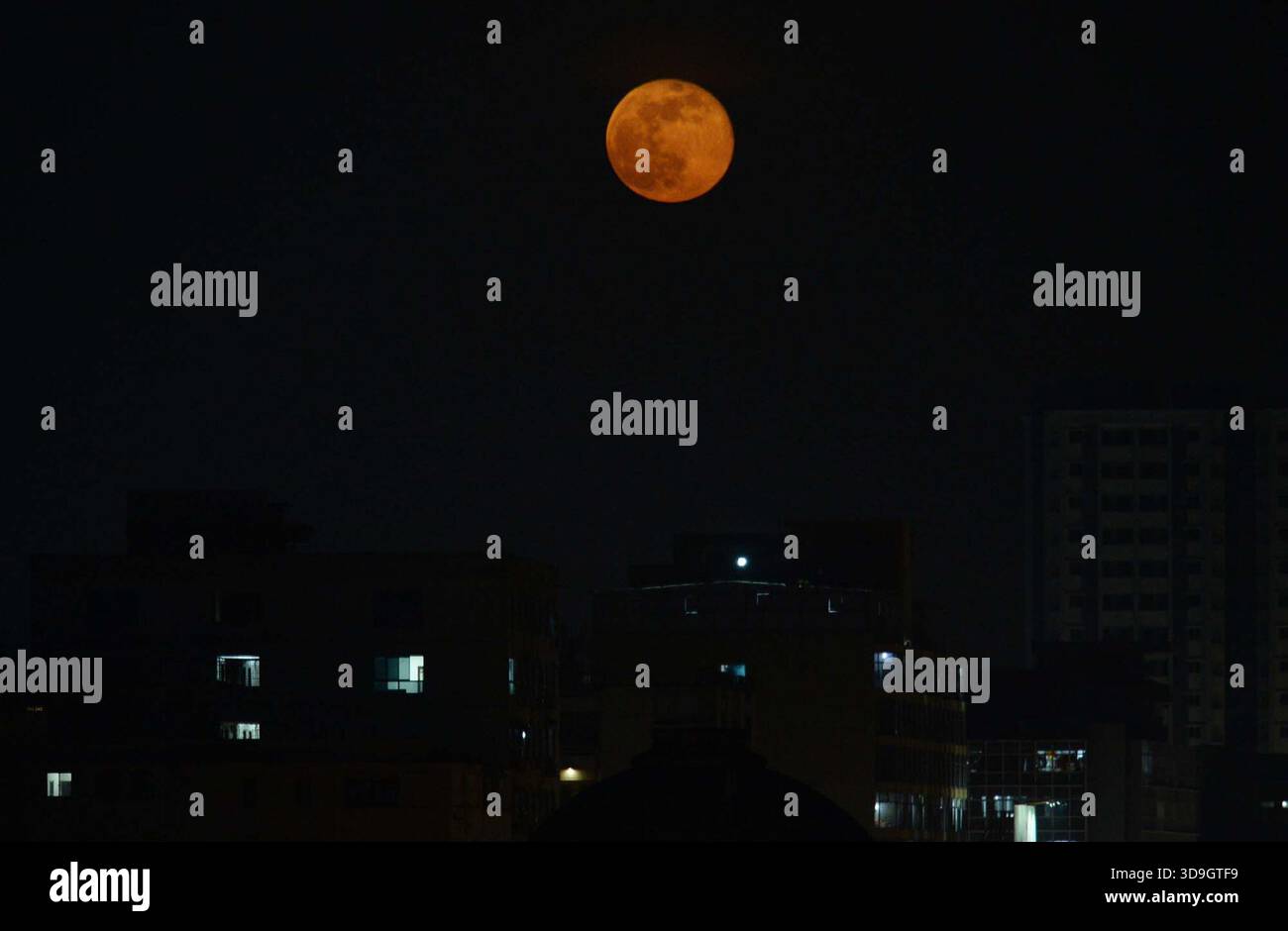 A beautiful eye-catching view of super moon of 2025, in Karachi on ...