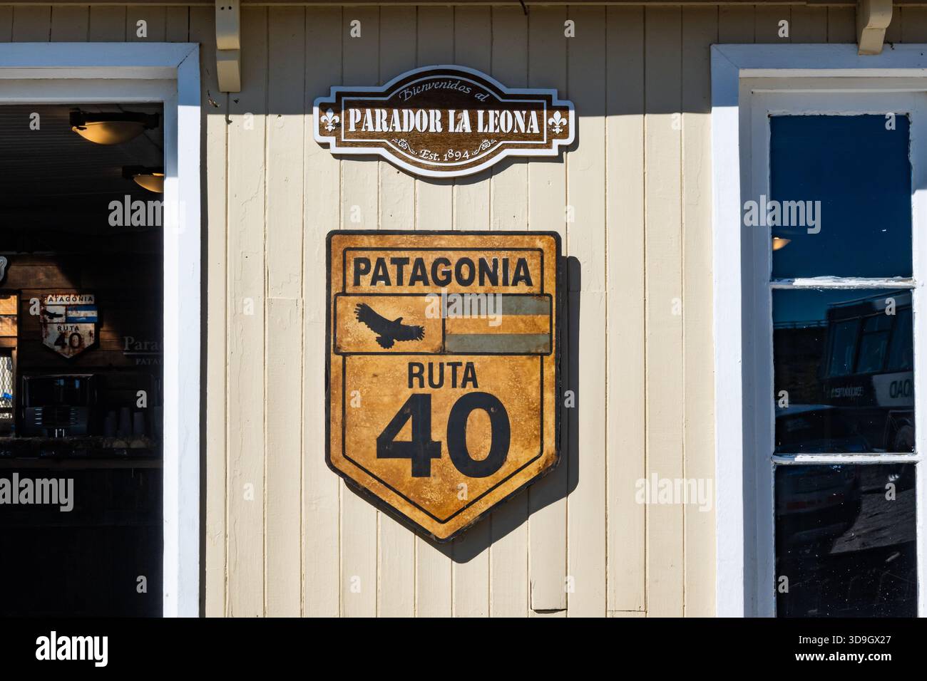 Sign route 40 patagonia hi-res stock photography and images - Alamy