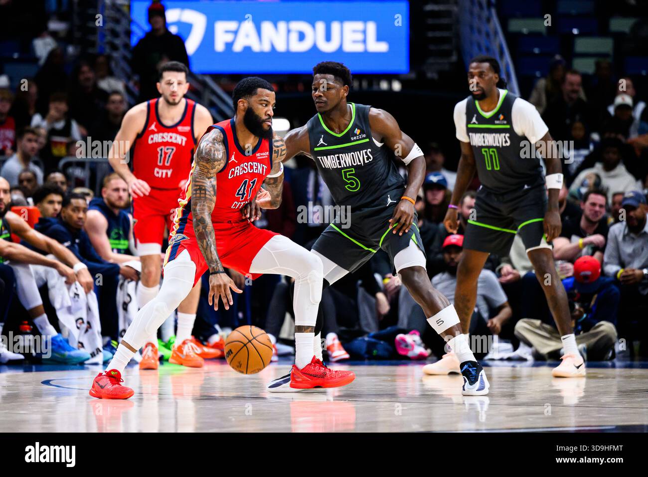 New Orleans Pelicans guard-forward Saddiq Bey (41), left, drives the ...