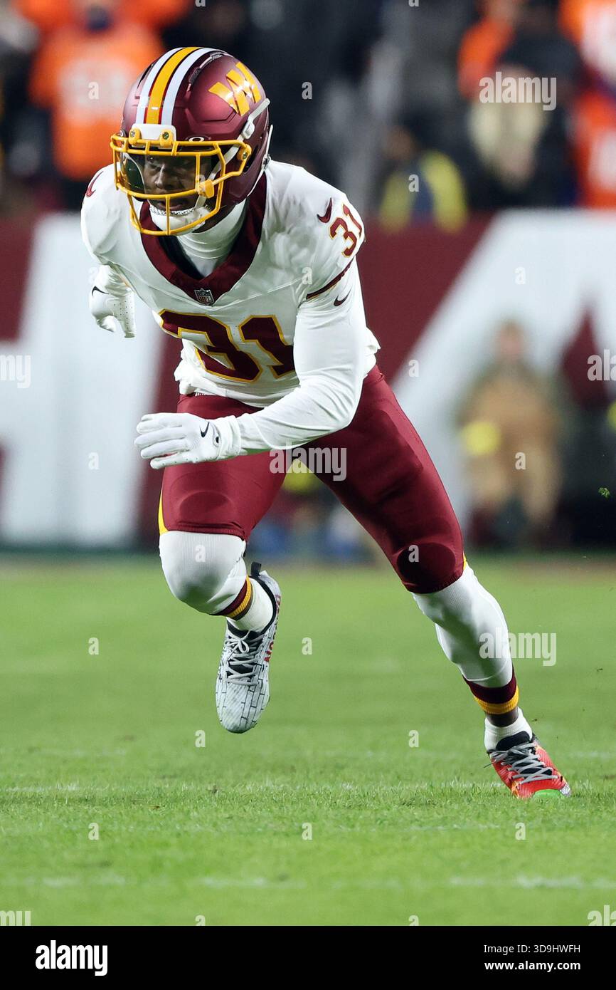 Washington Commanders cornerback Jonathan Jones (31)rushes during an ...