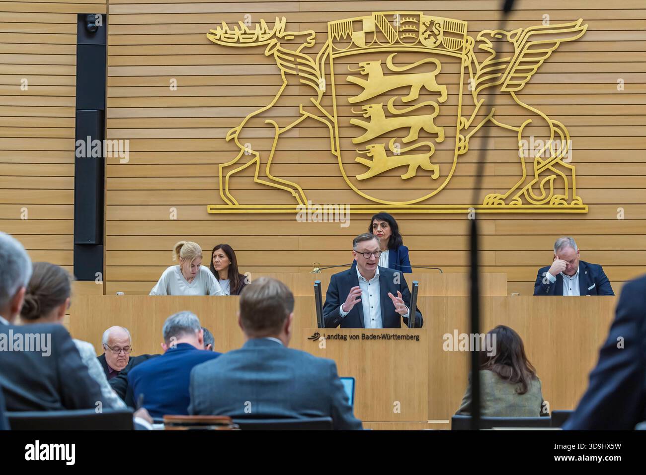 RECORD DATE NOT STATED Sitzung des Landtags von Baden-Württemberg. 136 ...