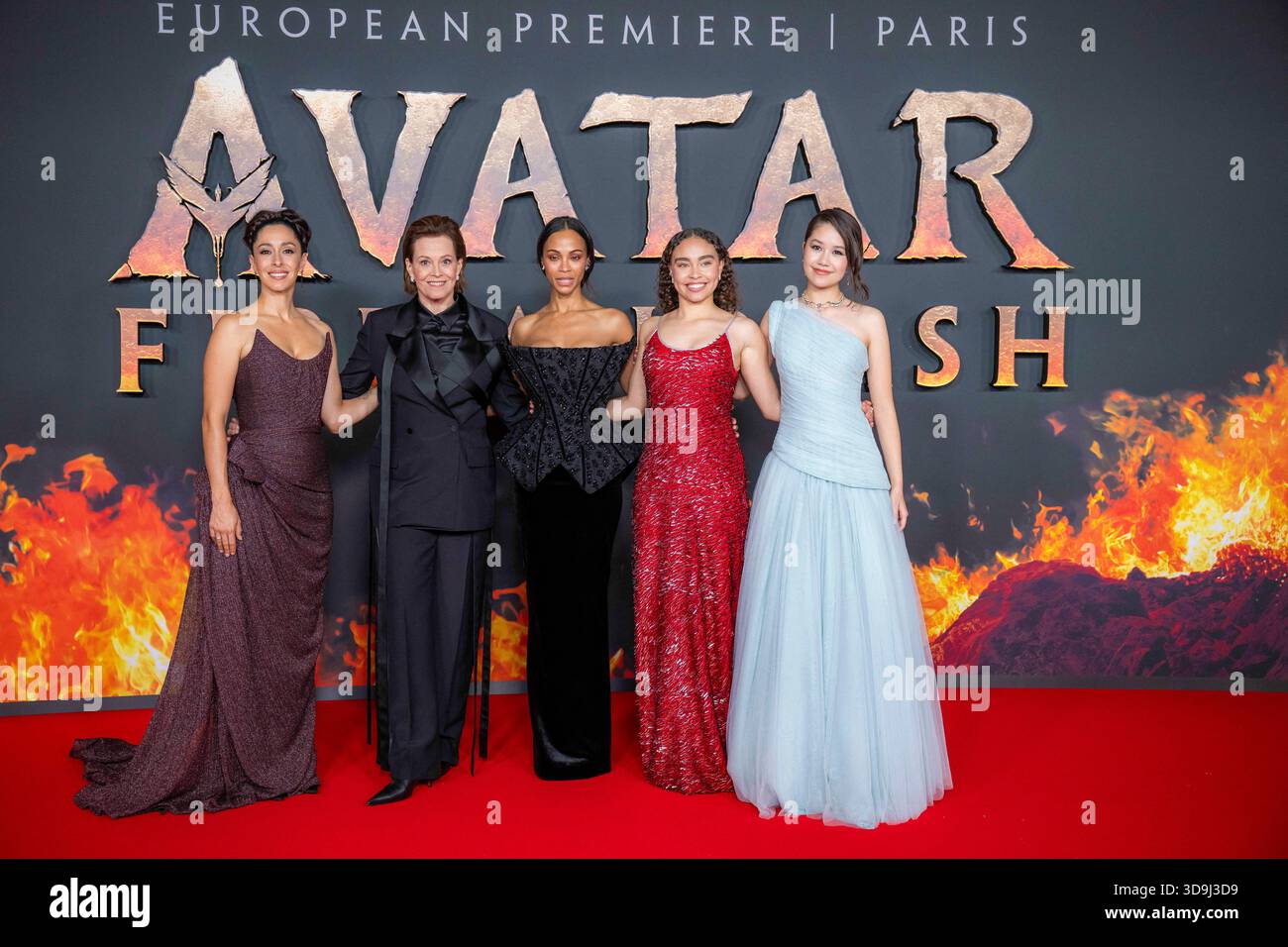 Oona Castilla Chaplin, Sigourney Weaver, Zoe Saldana, Bailey Bass and ...