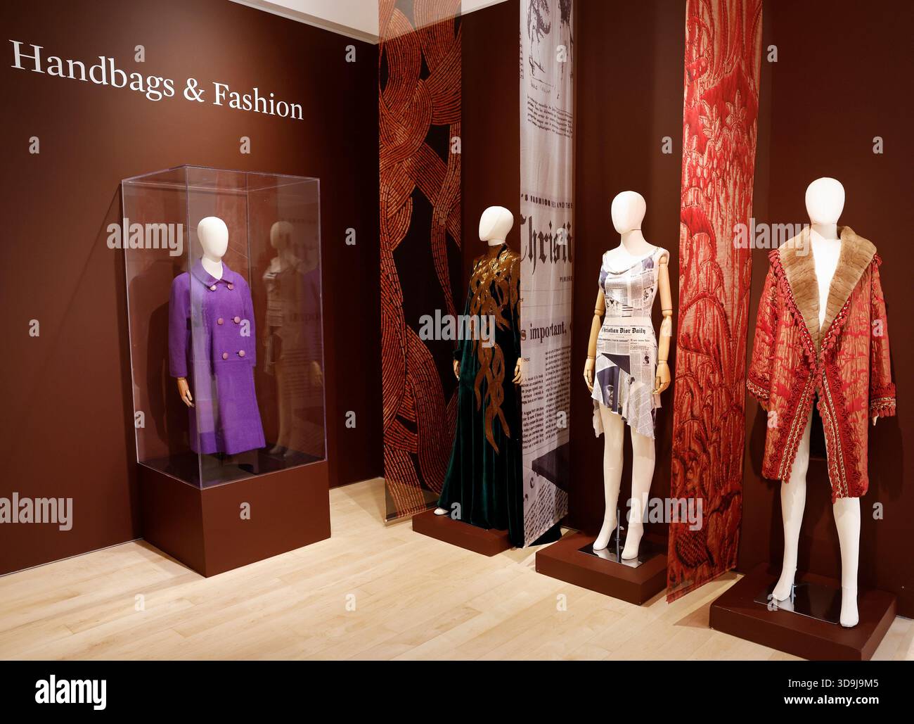 The violet 1960 election night coat of Jacqueline Kennedy Onassis ...