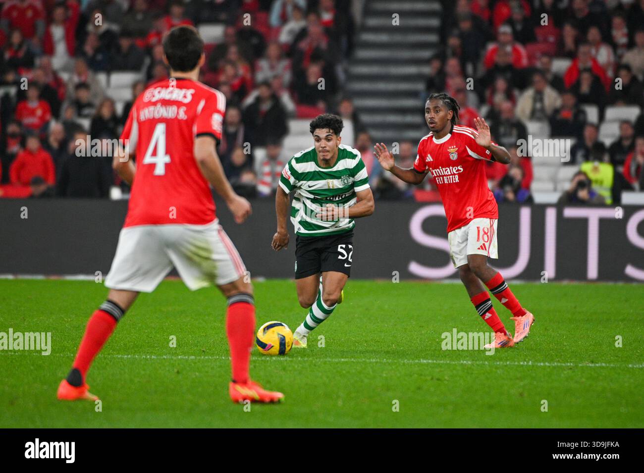 Lisbon, Portugal. 5 December 2025. J Simoes midfielder of Sporting CP ...