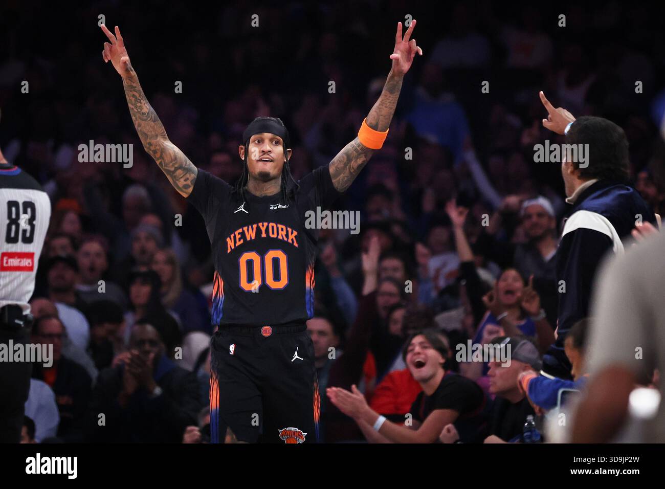 New York Knicks' Jordan Clarkson (00) gestures after scoring a 3-point ...