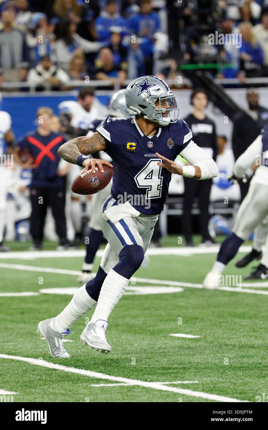 Dallas Cowboys quarterback Dak Prescott (4) passes against the Detroit ...