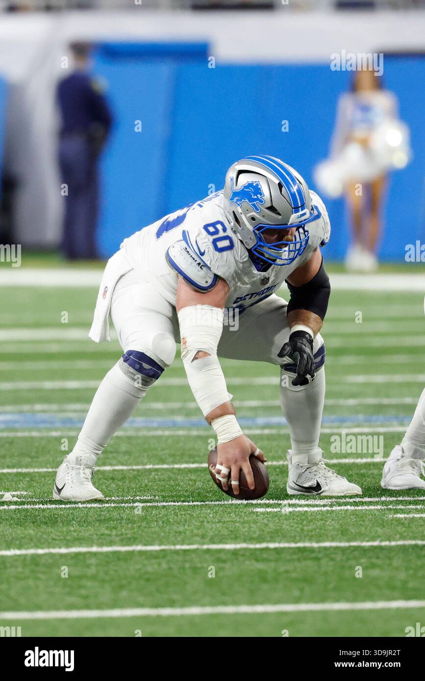 Detroit Lions guard Graham Glasgow (60) gets set against the Dallas ...