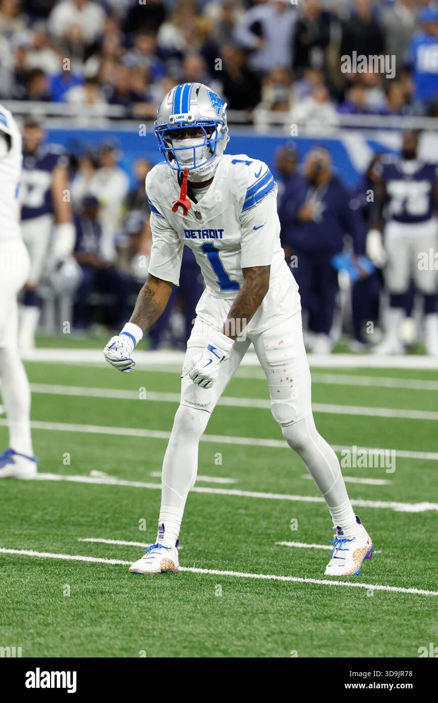 Detroit Lions wide receiver Jameson Williams (1) gets set on offense ...