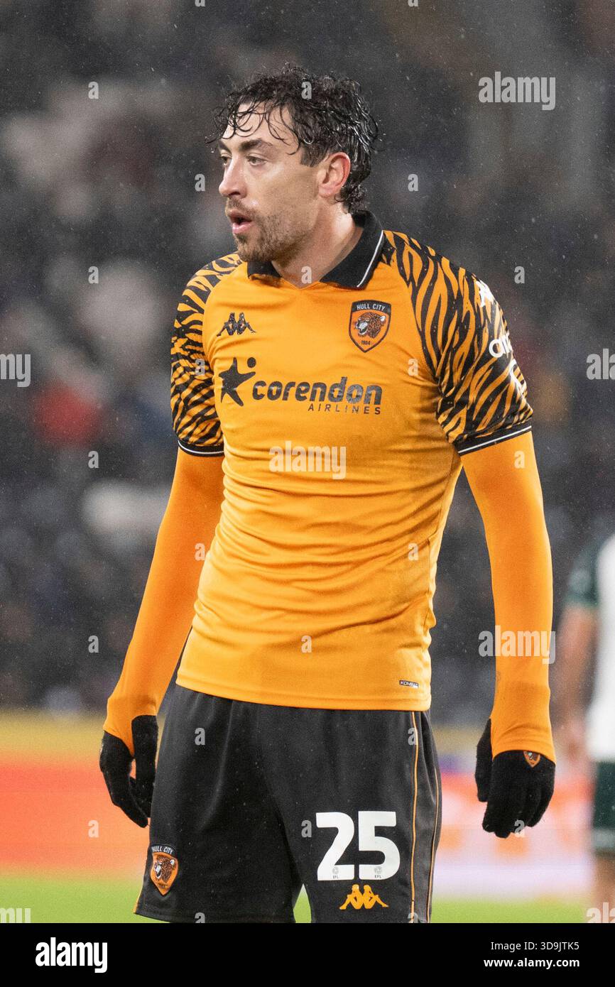 Matt Crooks of Hull City during the Sky Bet Championship match between ...