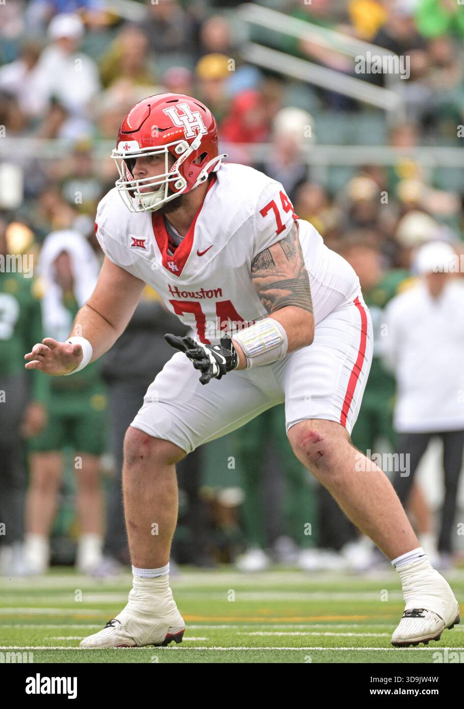 November 29, 2025 Houston Cougars offensive lineman Matthew Wykoff (74 ...