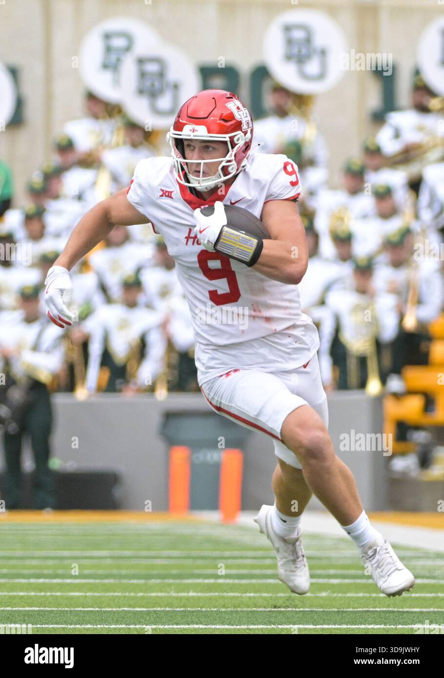 November 29, 2025 Houston Cougars tight end Tanner Koziol (9) during ...