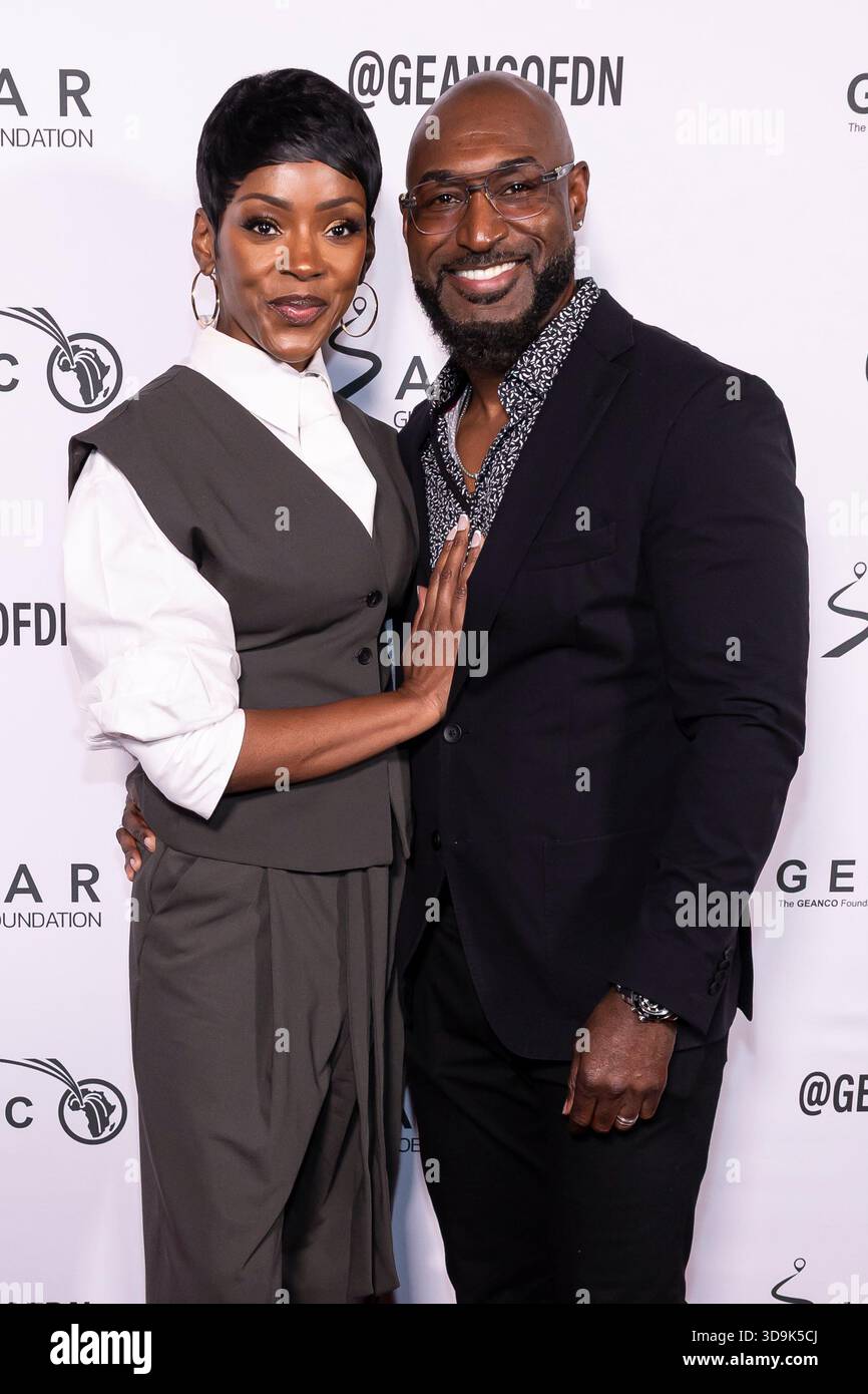 Caroline Chikezie and Adrian Holmes attend the arrivals of The GEANCO ...