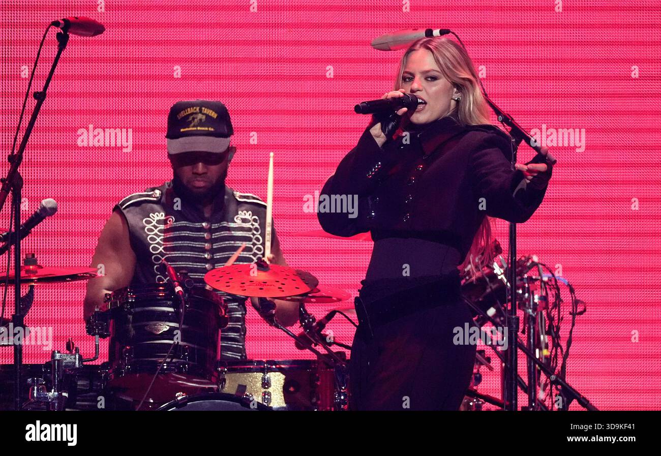 Renee Rapp performs during the 2025 iHeartRadio Jingle Ball on Friday ...