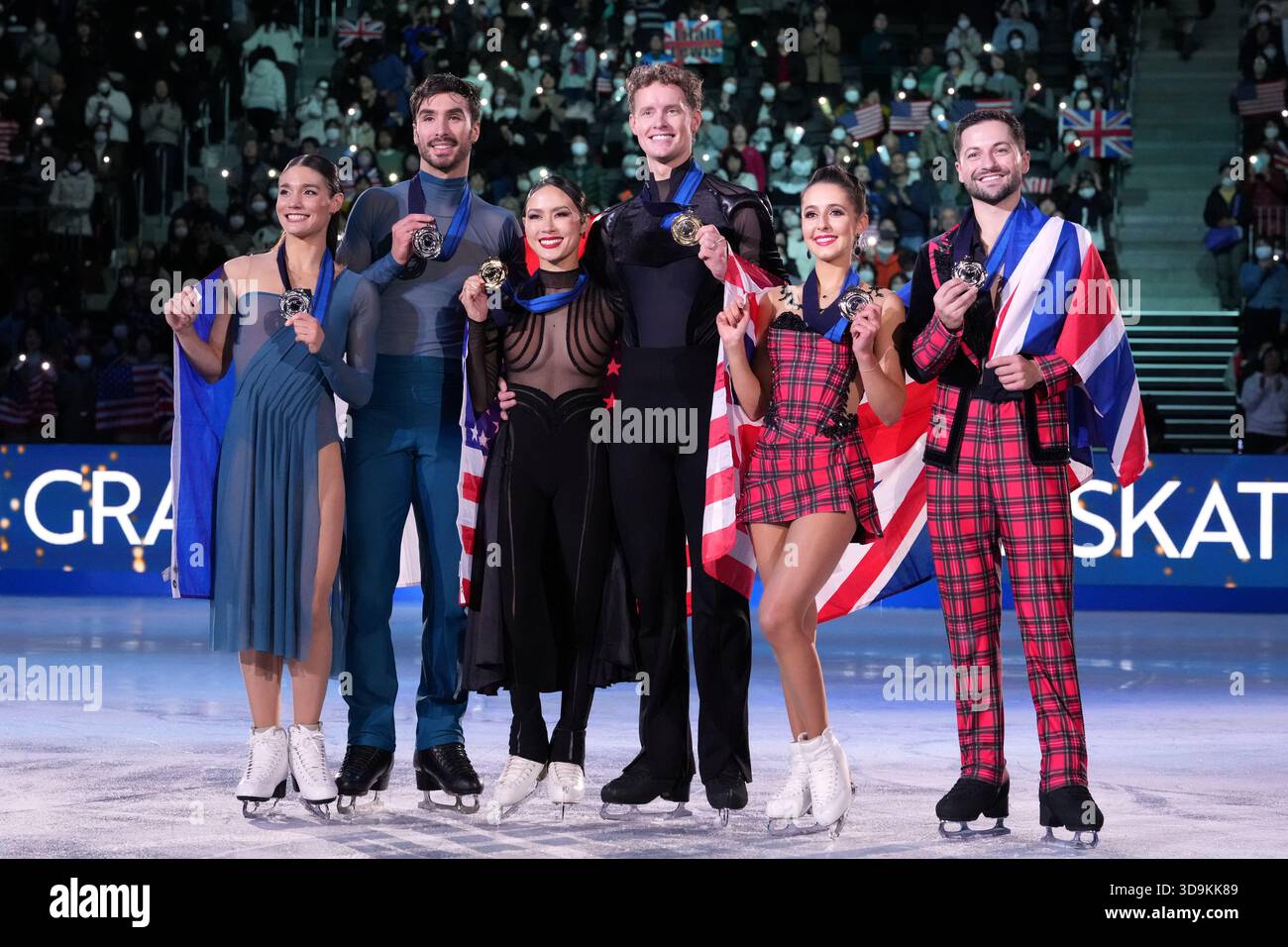 Silver medalists Laurence Fournier Beaudry and Guillaume Cizeron, of ...