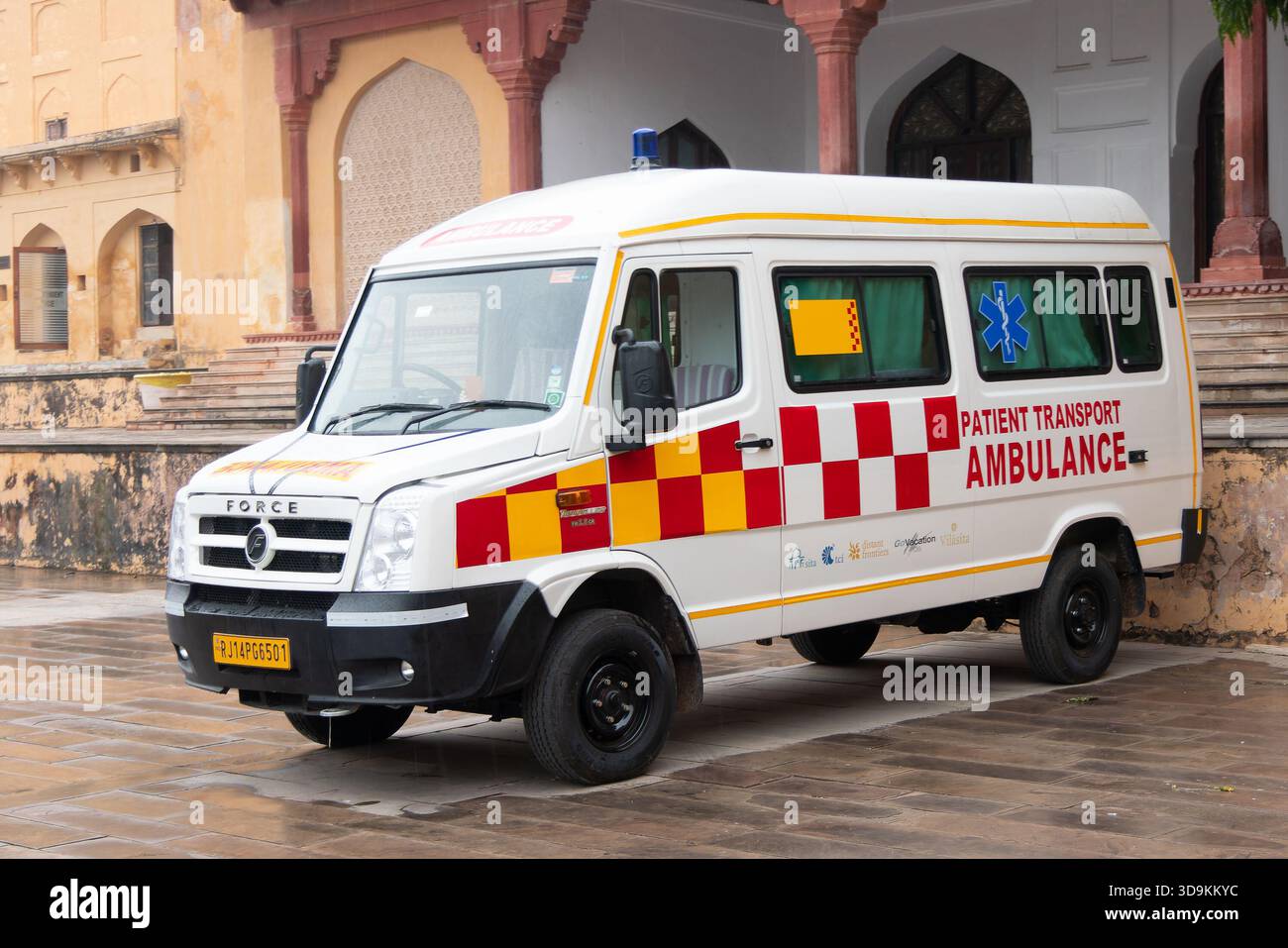 Indian ambulance hi-res stock photography and images - Alamy