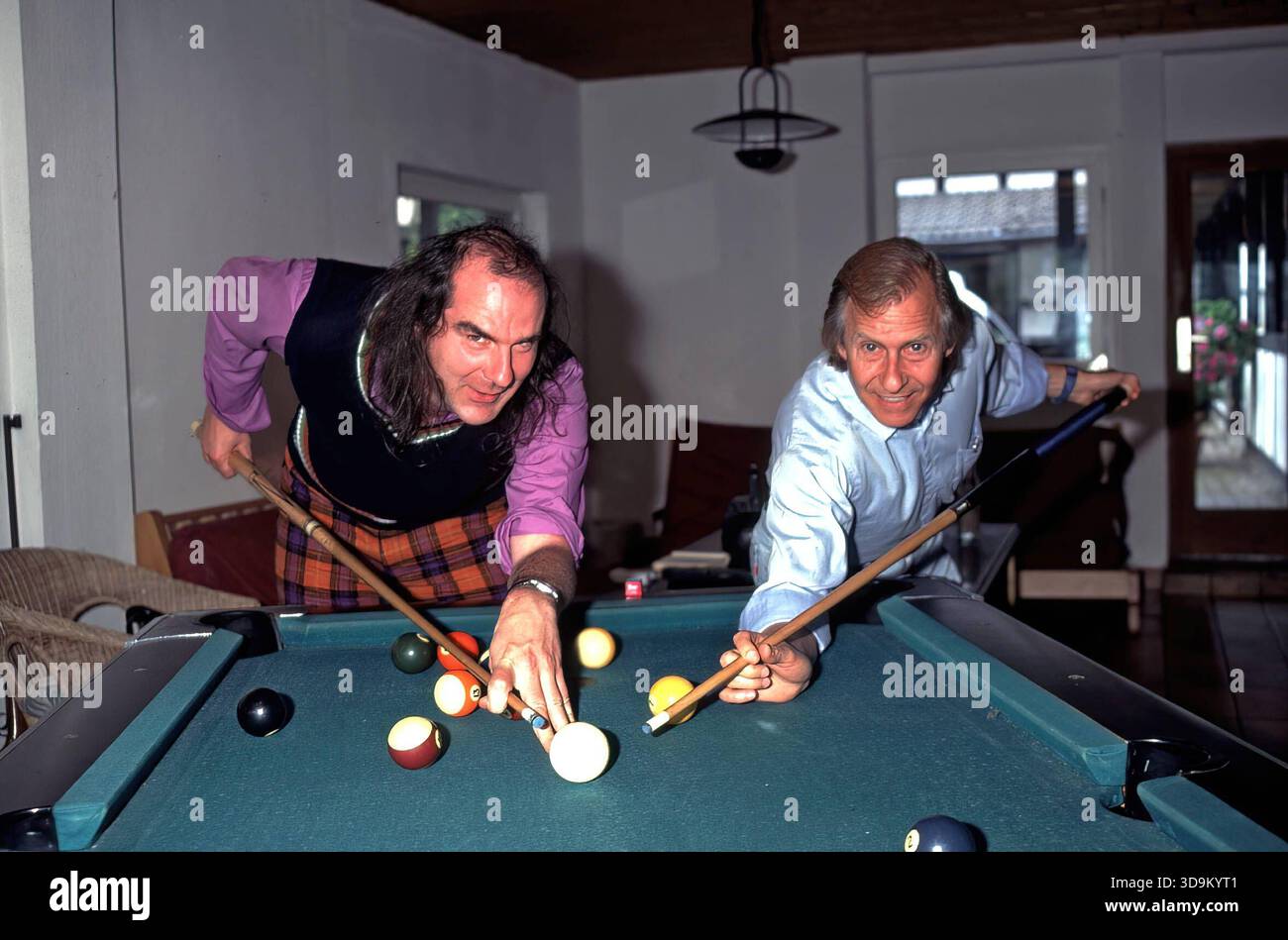 ARCHIV: Michael Holm Sänger Michael Holm mit Guildo Horn , 1997 ...