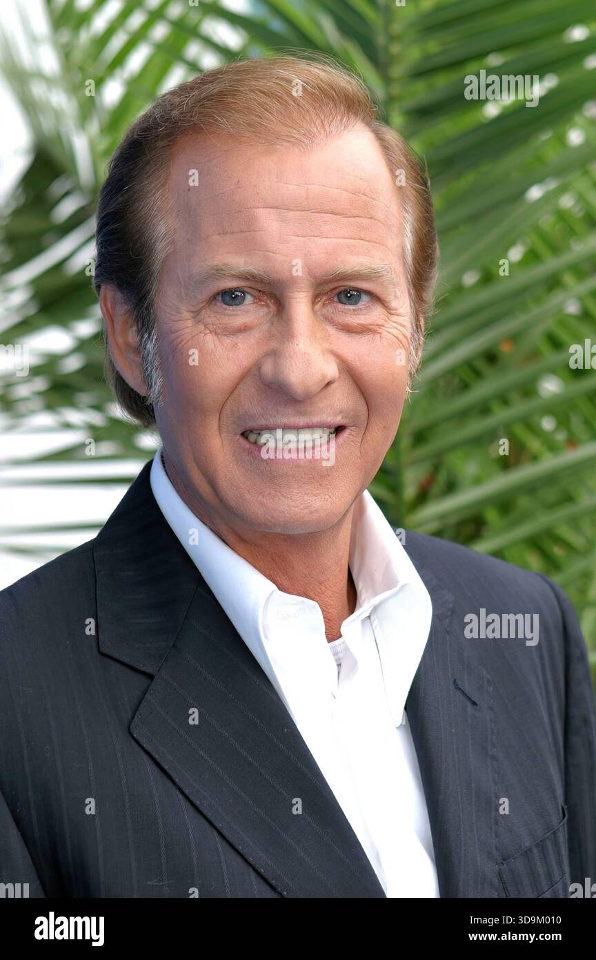 ARCHIV: Michael Holm Sänger Michael Holm anläßlich der ARD-Fernsehshow ...