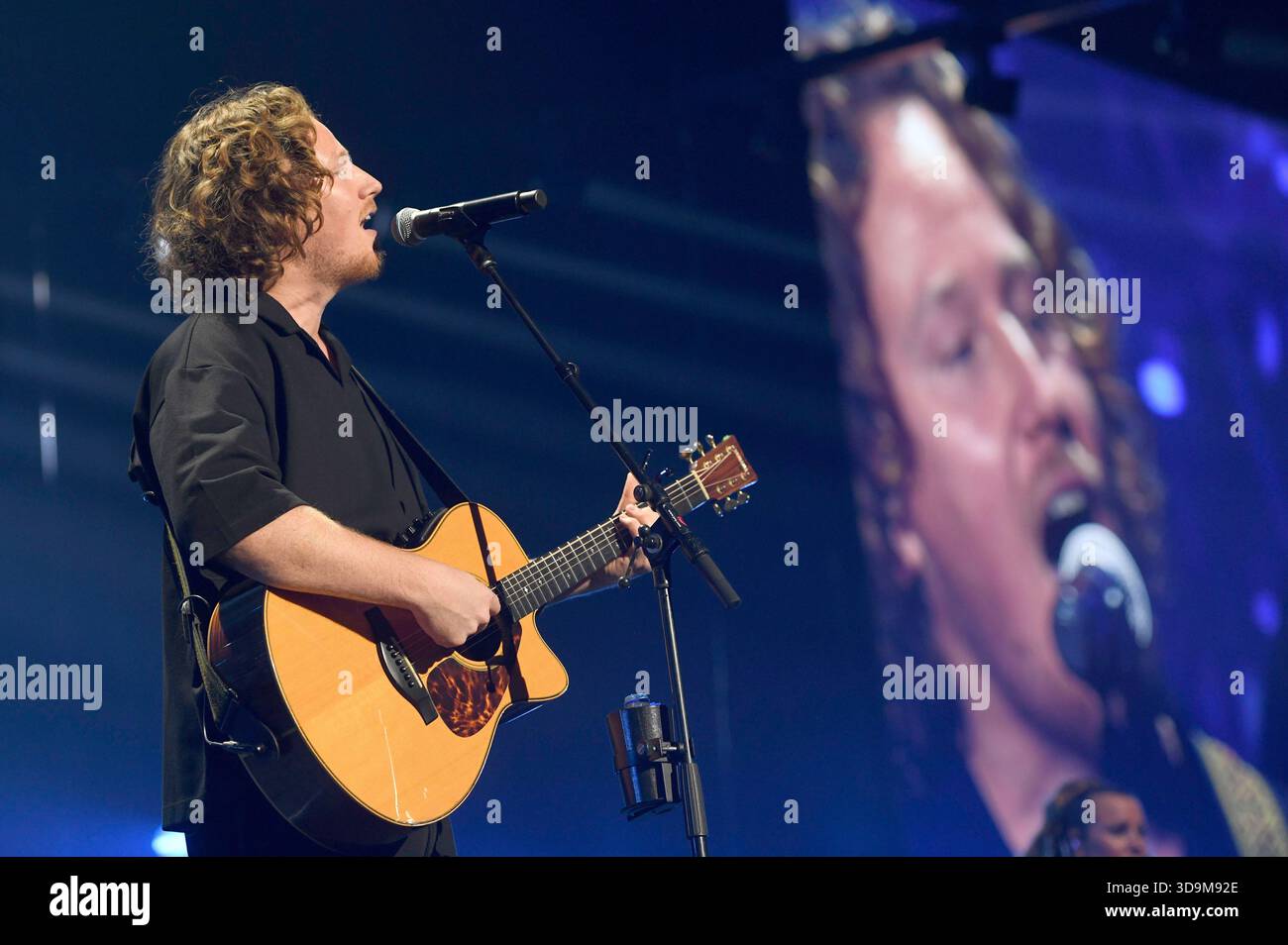 Michael Schulte live bei der 40. Night of the Proms 2025 in der ZAG ...