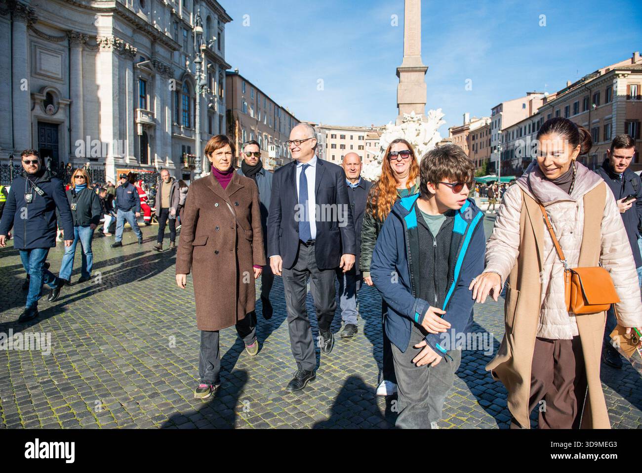 Roma, Italia. 06th Dec, 2025. Piazza Navona le bancarelle di Natale ...