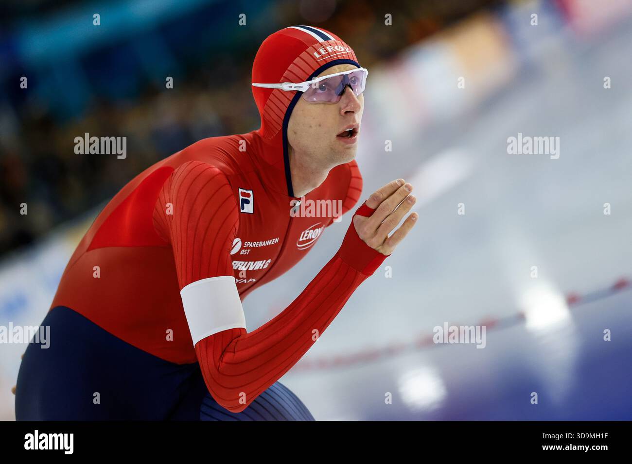 HEERENVEEN - Sander Eitrem (NOR) during the 10,000 meters on the second ...