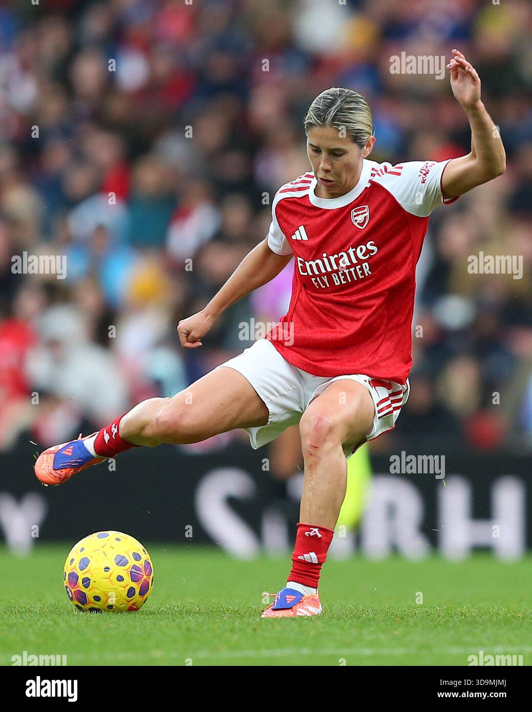 London, England, December 06 2025: Kyra Cooney-Cross (32 Arsenal ...