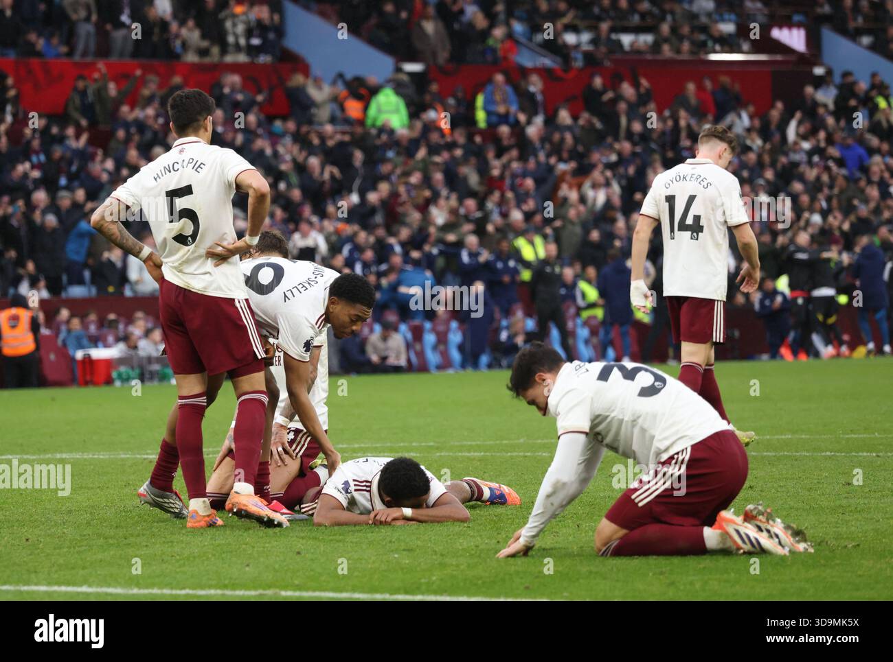 Arsenal dejection after Emiliano Buendia (AV) scored the winning goal for Aston Villa (2-1) at ...