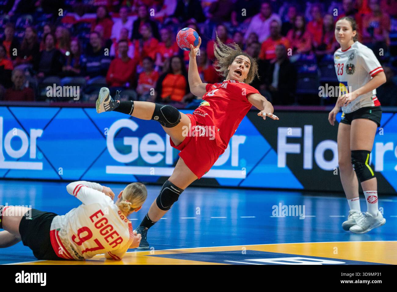 ROTTERDAM, NETHERLANDS - DECEMBER 6: Mouna Jlezi of Tunisia during the ...
