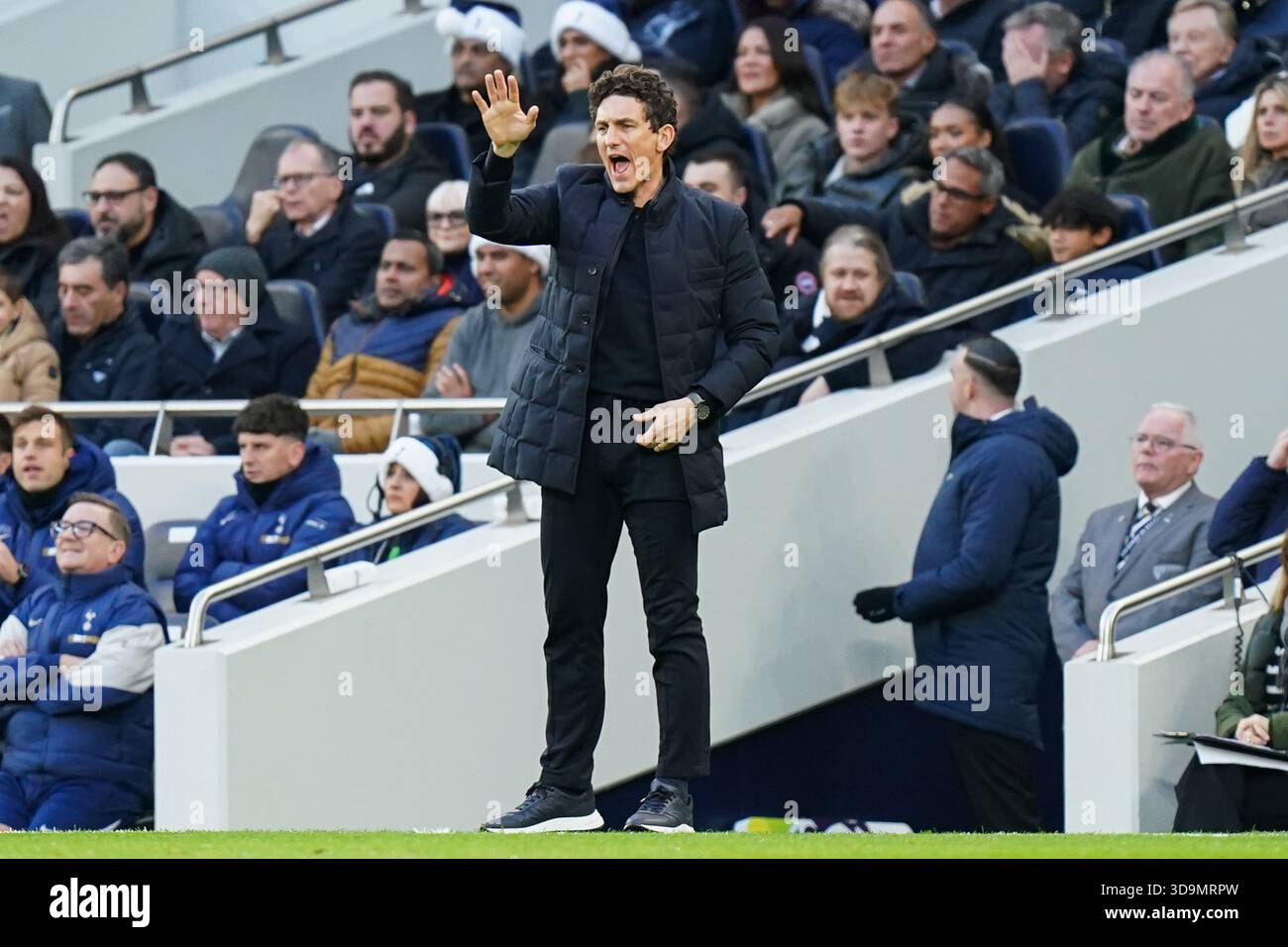 Keith Andrews, Manager of Brentford during the Tottenham Hotspur v ...